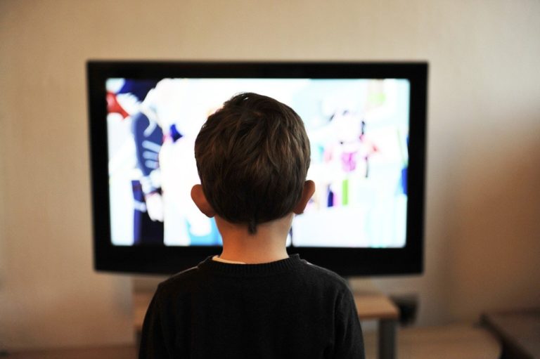 Watching Television in English | English Language Blog