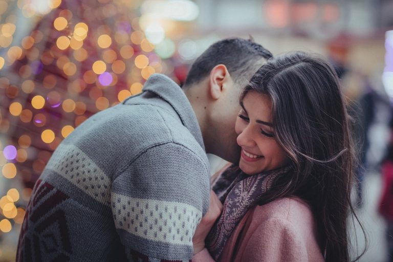 Pucker Up! Bises vs. Bisous | French Language Blog