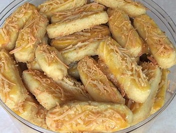 Indonesian Traditional Cookies for Festivities | Indonesian Language Blog