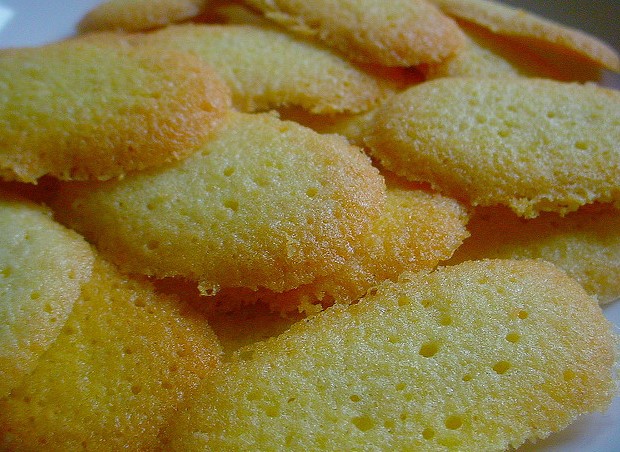 Indonesian Traditional Cookies for Festivities | Indonesian Language Blog