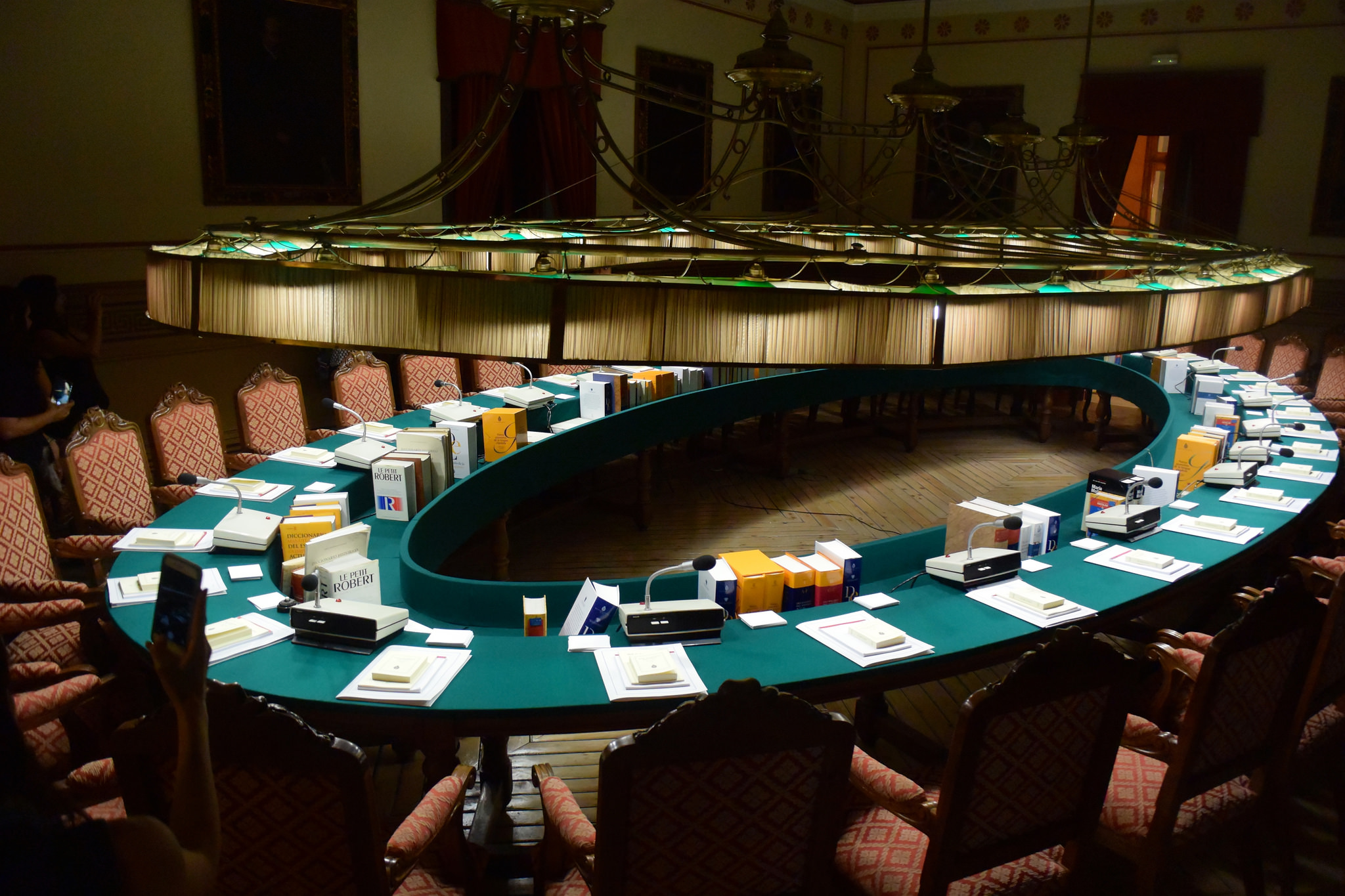 Inclusive Language: The RAE Says No | Spanish Language Blog